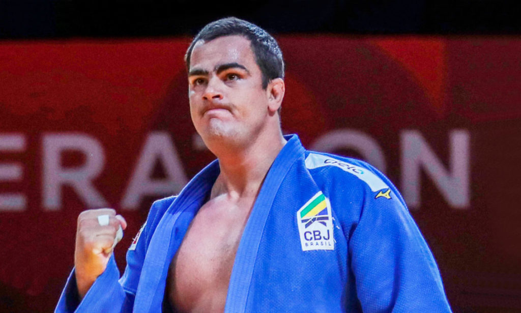 Aos 34 anos, David Moura oficializa aposentadoria dos tatamis | Revista ...